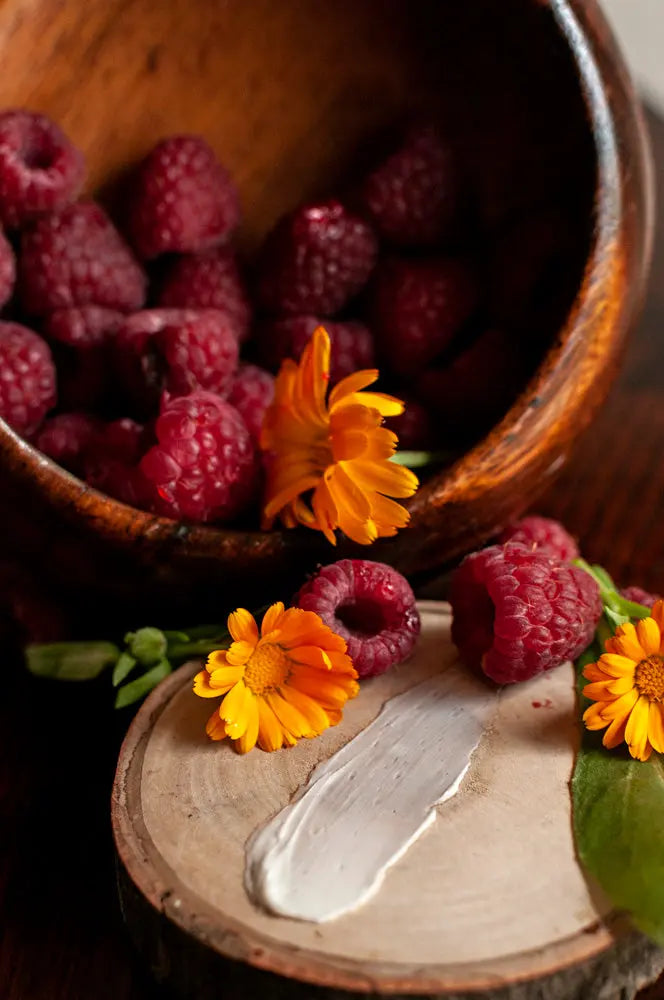 Calendula & Raspberry Herbal Healing Balm for eczema, cracked heels ...
